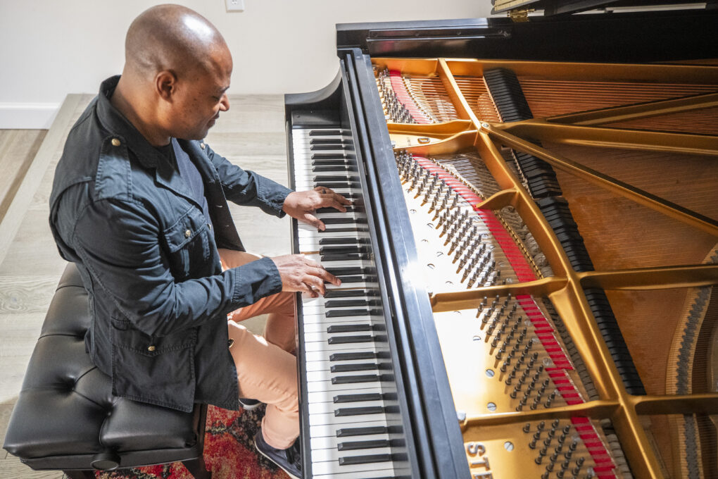 ARLINGTON JONES – The Official Website of Arlington Jones. Music that ...